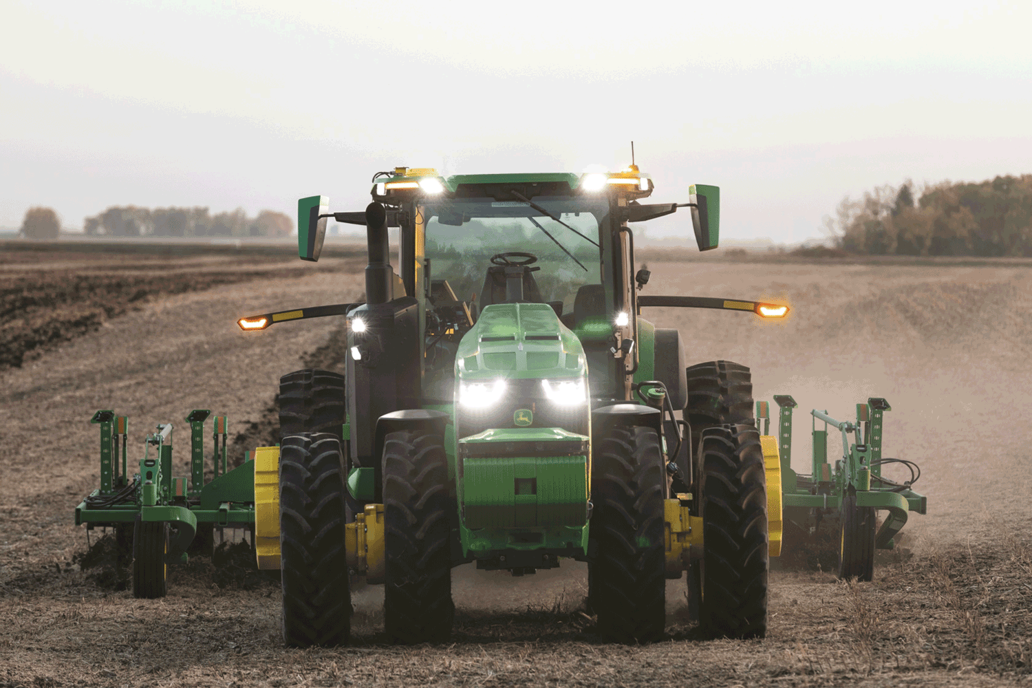 John Deere reveals fully autonomous 8R Tractor during CES 2022 ...